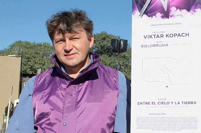 Viktar Kopach: “Se ve muchísima gente a la que le gusta el arte ...